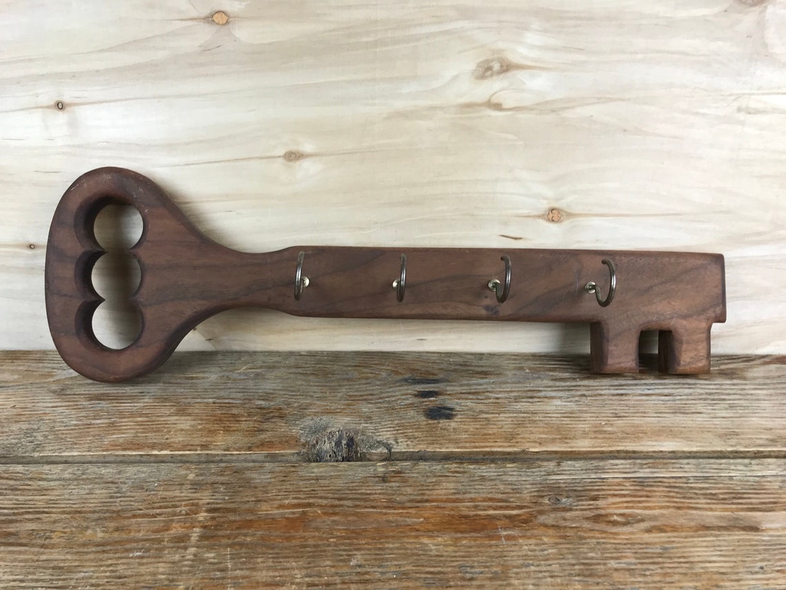 Vintage Wood Key Holder Skeleton Key Shaped Wall Hanging 4 Hooks 16 ...