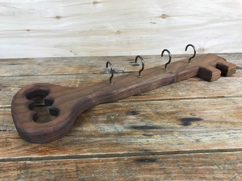 Vintage Wood Key Holder Skeleton Key Shaped Wall Hanging 4 Hooks 16 ...