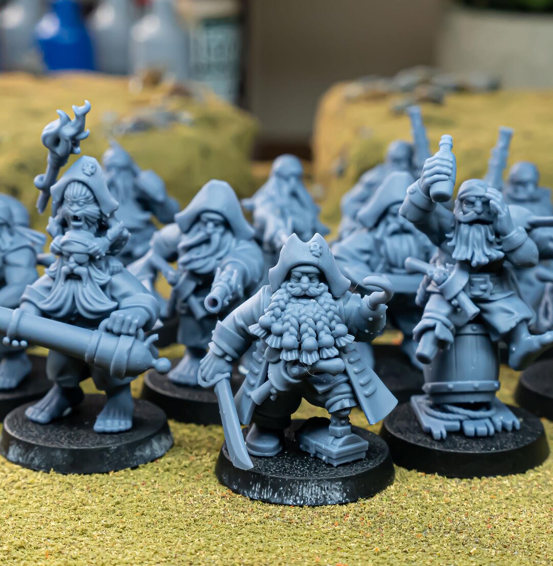 Dwarf Pirates - in 12k- by Highlands Miniatures - Etsy