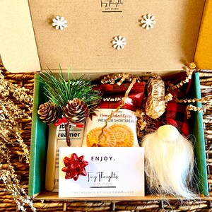Christmas Box Employee Christmas Holiday Gift Box Small Holiday Gift ...