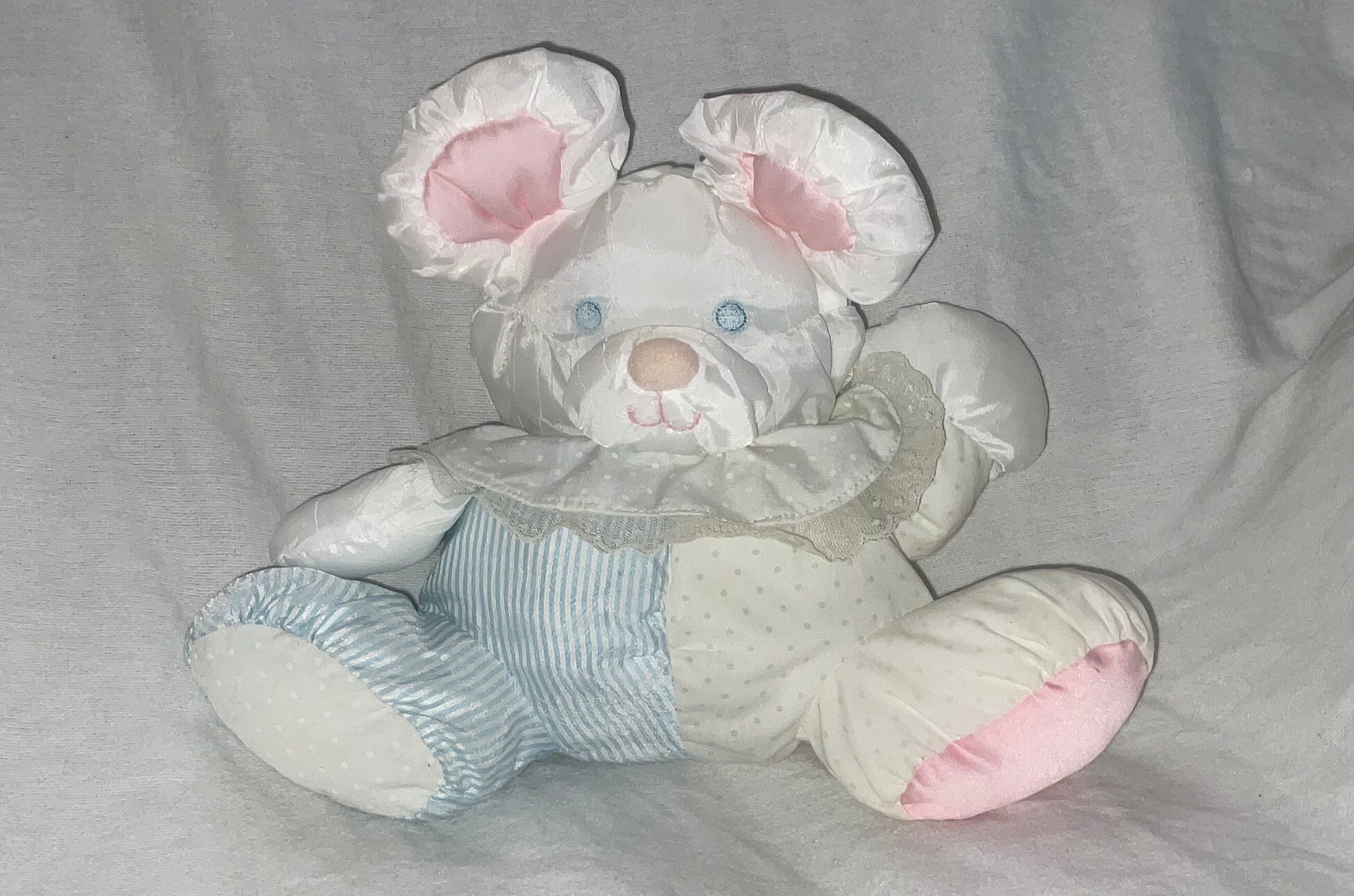 Vintage 1988 Fisher Price Puffalumps Baby Mouse Puffalump With Rattle ...