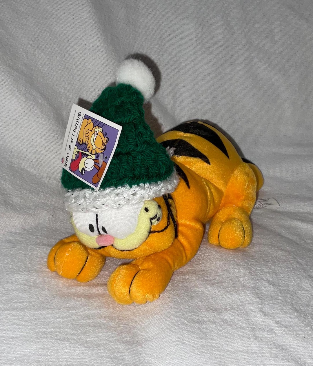 Garfield the Cat Plush Wearing Green Santa Hat for Christmas - Hang Tag ...