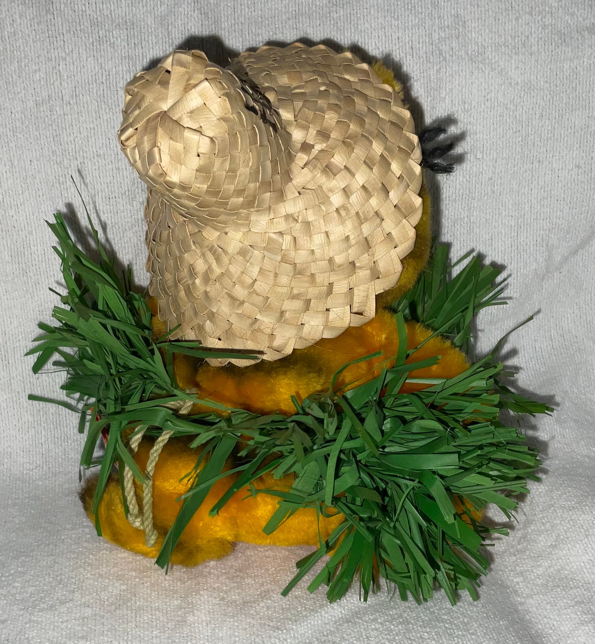 Vintage Plush Garfield the Cat Wearing Hawaii Straw Hat and a Grass ...