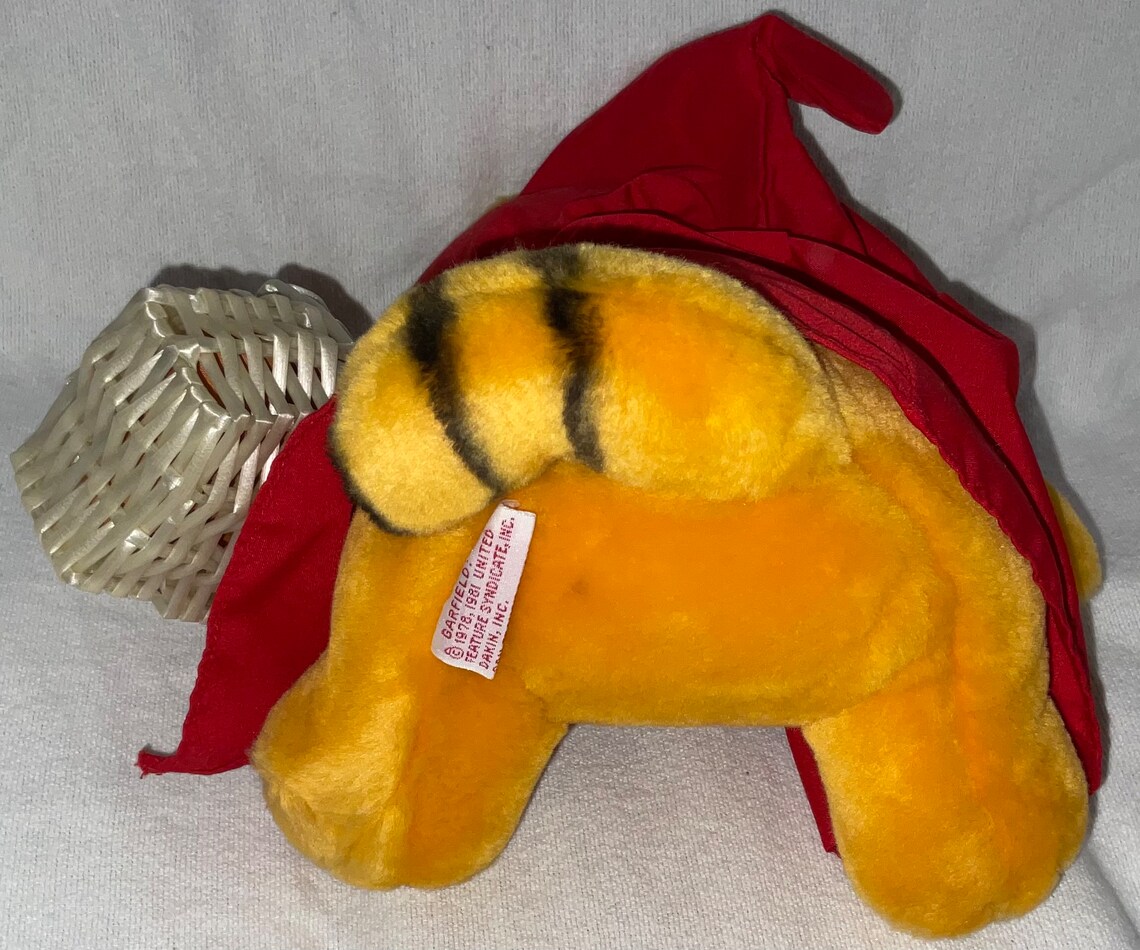 Vintage Plush Garfield the Cat as Furry Tales Red Riding Hood With ...