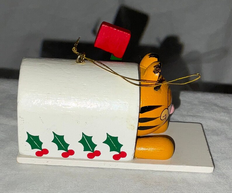 Vintage Garfield the Cat Wooden Christmas Ornament Garfield in Mailbox ...