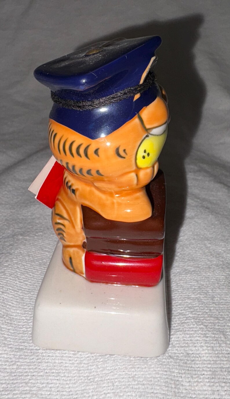 Vintage Enesco Garfield the Cat Ceramic Graduation Figurine With ...