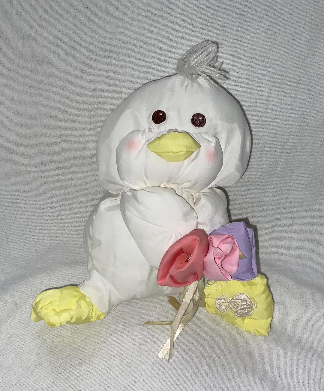 Vintage 1988 Fisher Price Puffalumps 10" White Duck Holding Flowers - Etsy