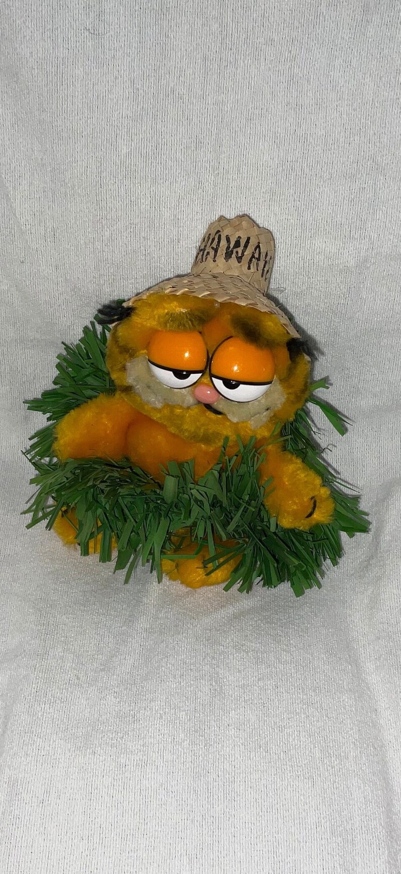 Vintage Plush Garfield the Cat Wearing Hawaii Straw Hat and a Grass ...