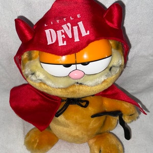 Vintage Plush Garfield the Cat in Little Devil Outfit - Hooded Cape and ...