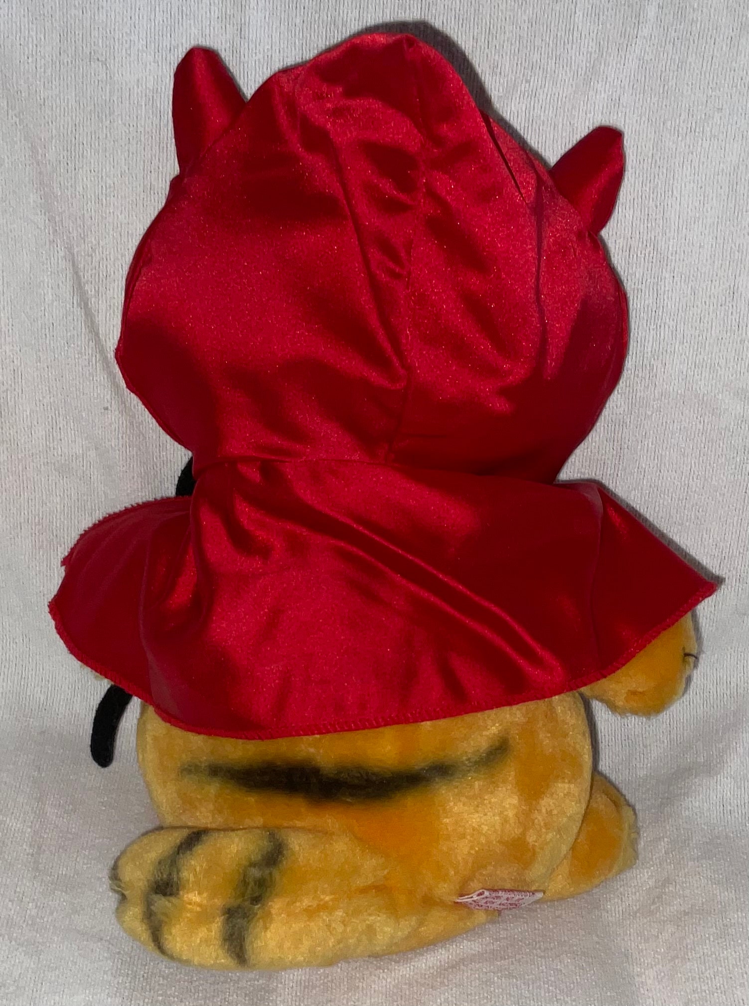 Vintage Plush Garfield the Cat in Little Devil Outfit - Hooded Cape and ...