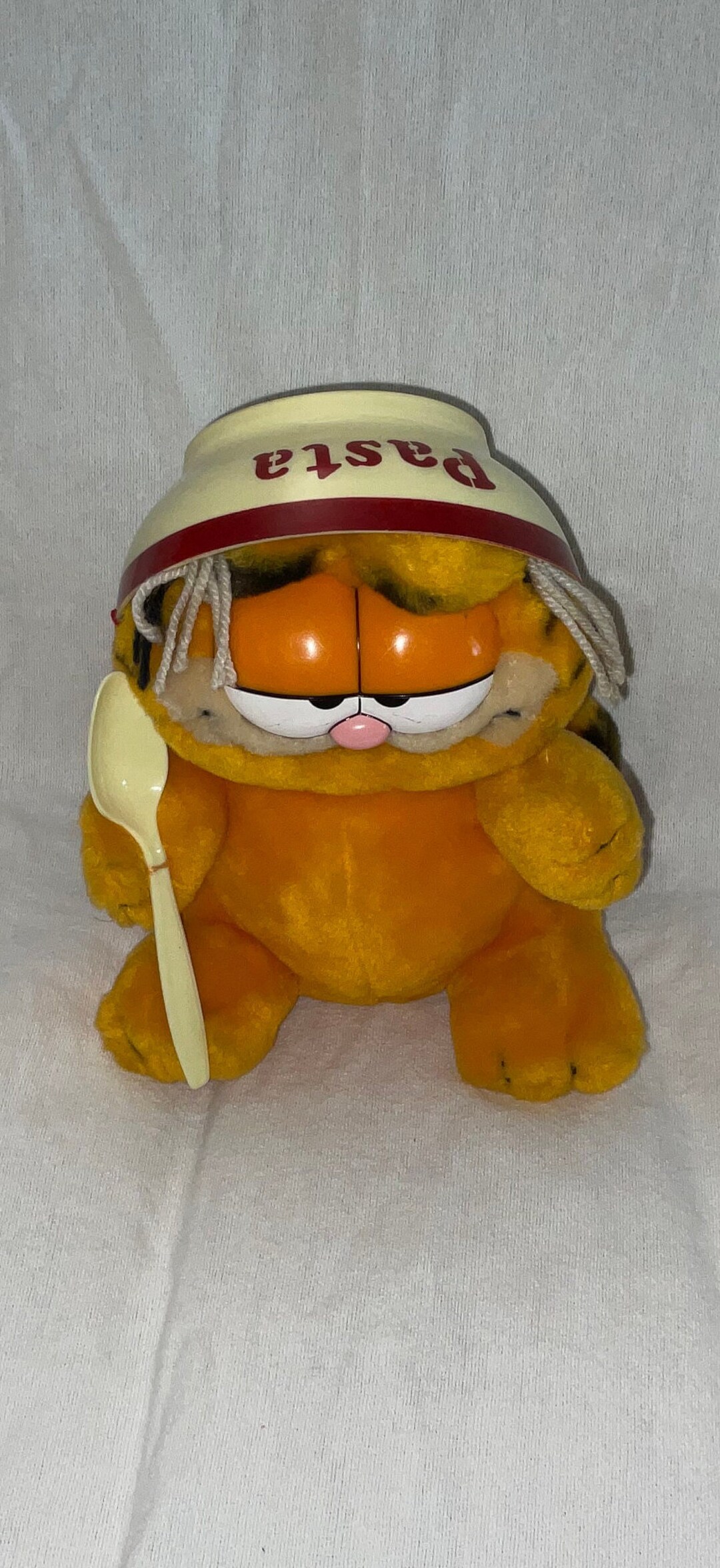 Vintage Plush Garfield the Cat With Pasta Bowl on Head and Spoon in ...
