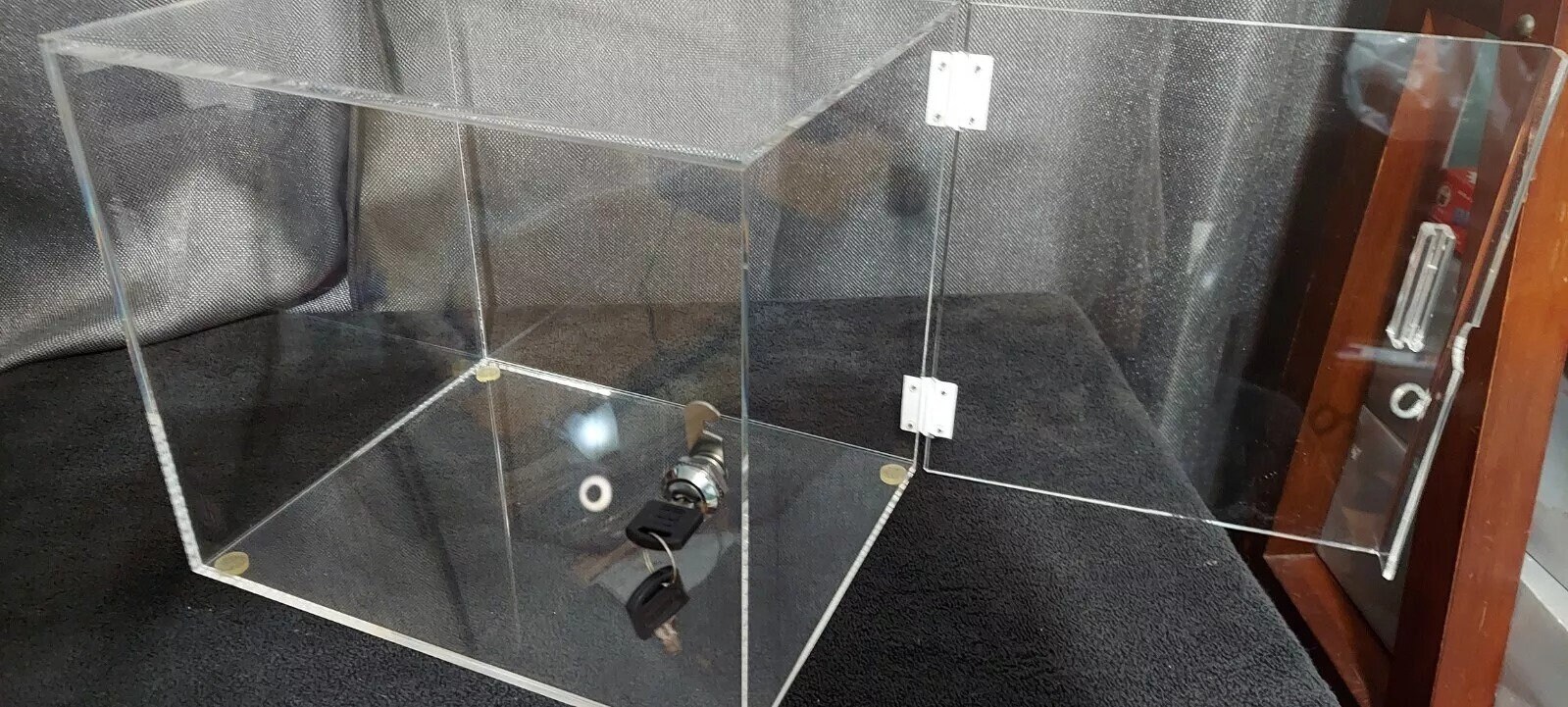 Clear Acrylic Display Case With Lock Countertop Box 12*9.5*10.5IN ...