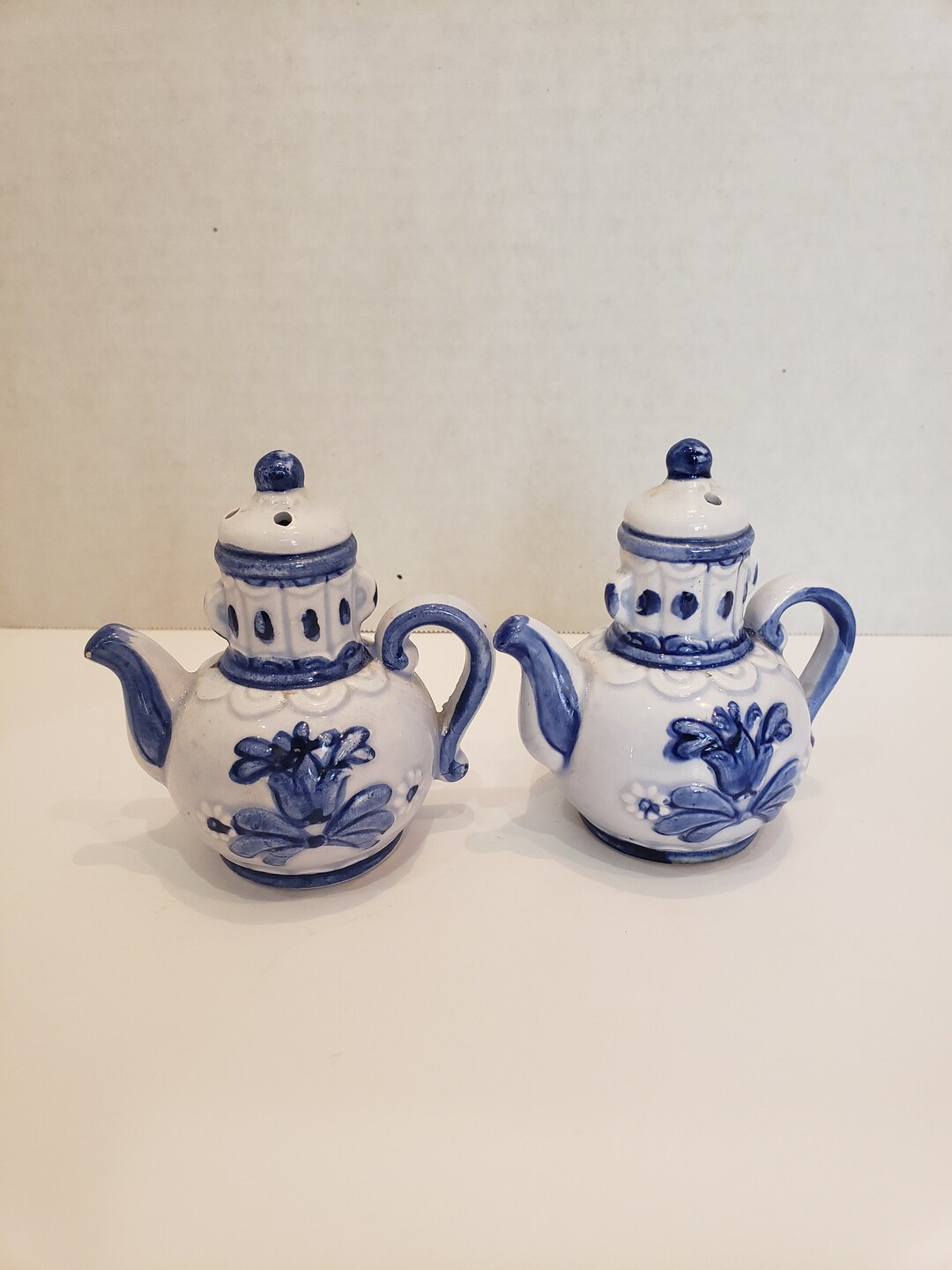 Fancy Blue & White Tea Kettles With Handles, Vintage Salt and Pepper ...