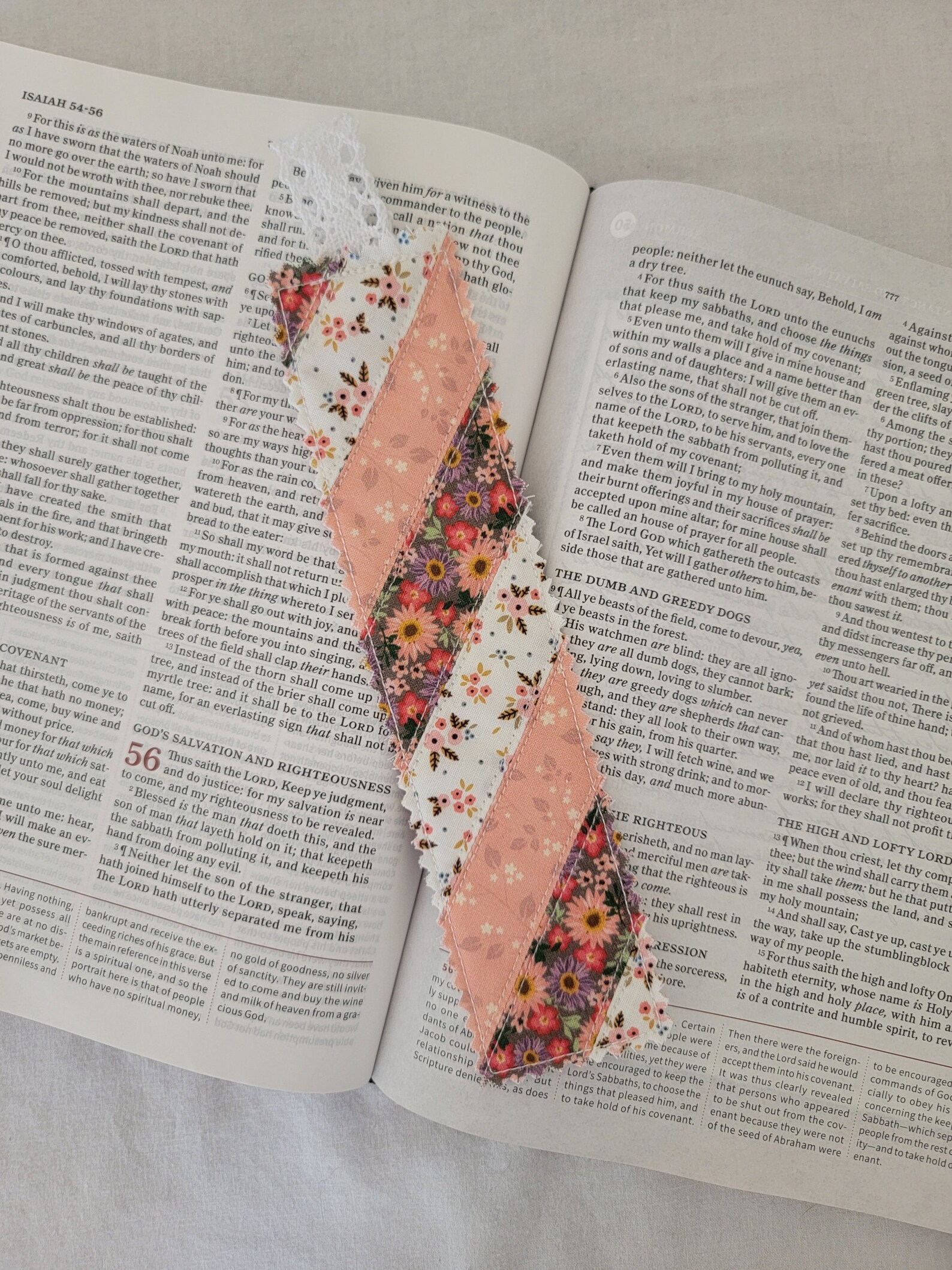 Quilted Fabric Bookmark, Handmade Bookmark, Vintage Floral Bookmark ...