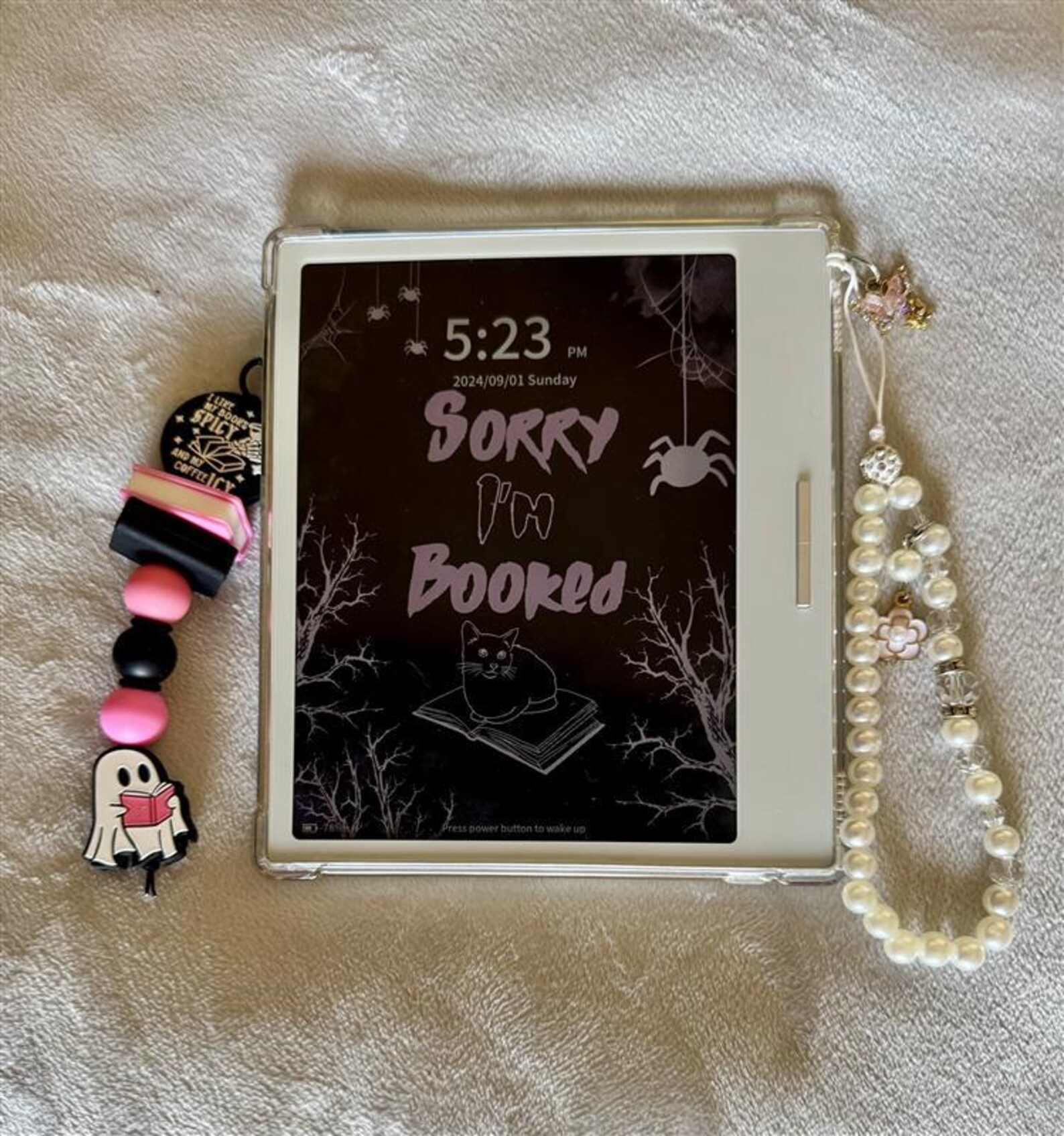 Boox Go Color 7 - Spooky Screensaver Bundle - Etsy
