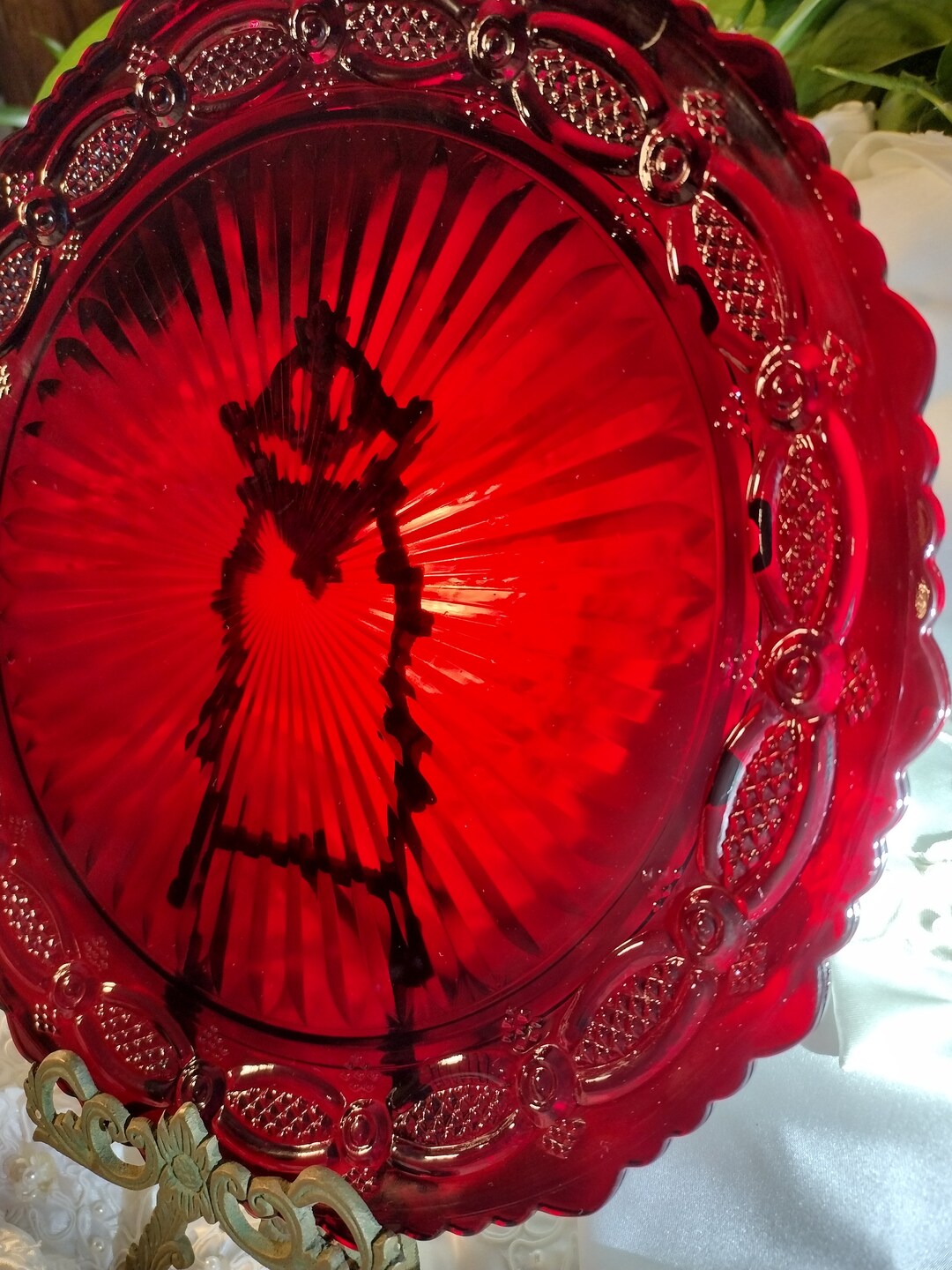 Red Glass Plate Avon 1876 Cape Cod Collection Avon Red Plate Avon 1876 ...