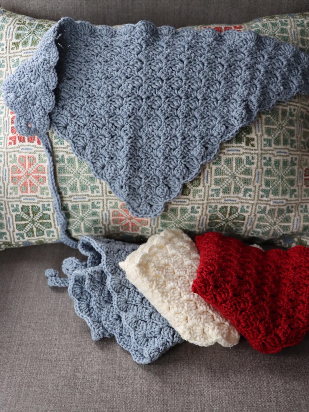 Warm WINTER KERCHIEF —wool Hat Crochet Art: Red, Blue, White One Size ...