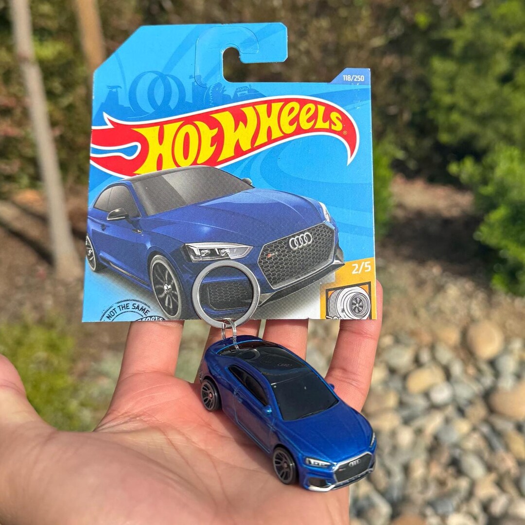 Audi RS5 Keychain, Blue Audi RS 5 Coupe Keyring, Audi Charms - Etsy