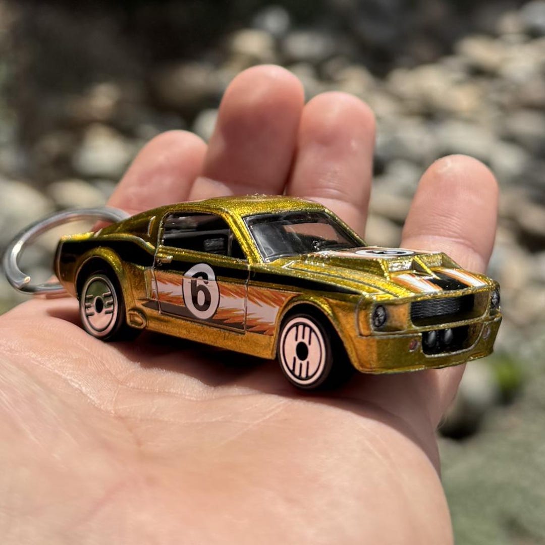 1967 Shelby GT500 Mustang Keychain, Gold Mustang Keyring - Etsy