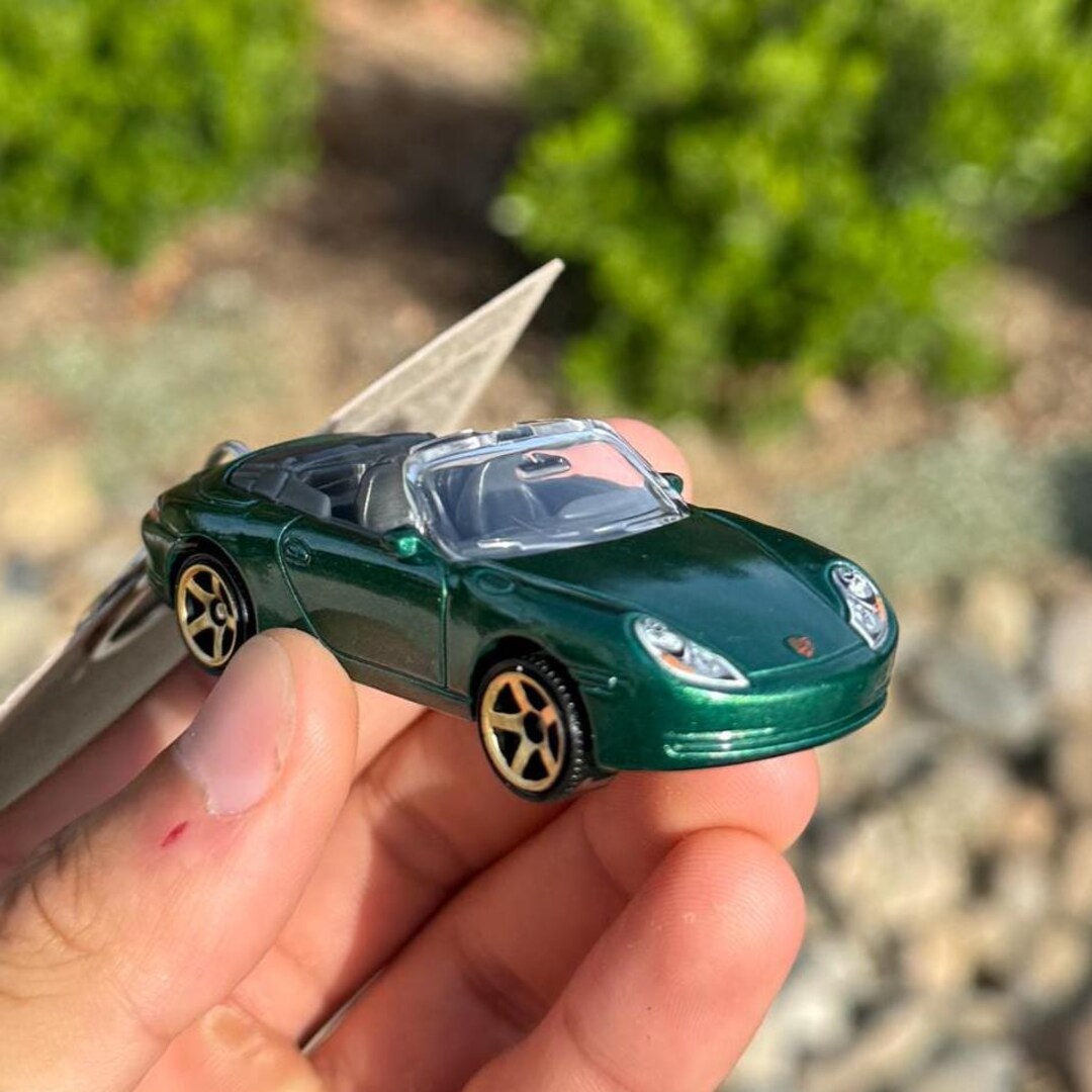 Porsche 911 Carrera Cabriolet Keychain, Green Sports Car Keyring - Etsy