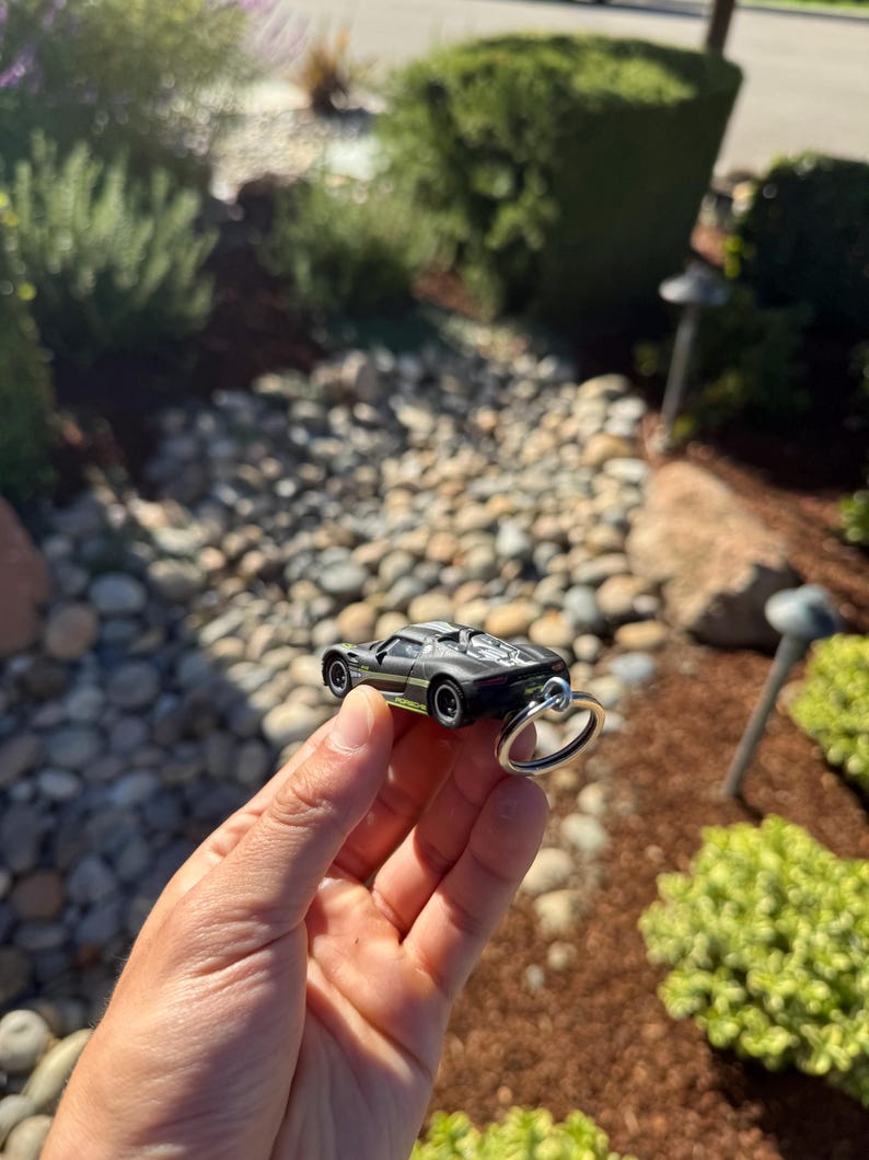 Porsche 918 Spyder Matte Black Keychain Keyring Accessories Mini Hybrid ...