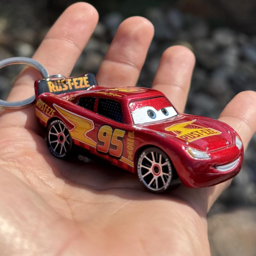 Lighting Mcqueen Keychain, Pixar Lightning Mcqueen Cars Keyring ...