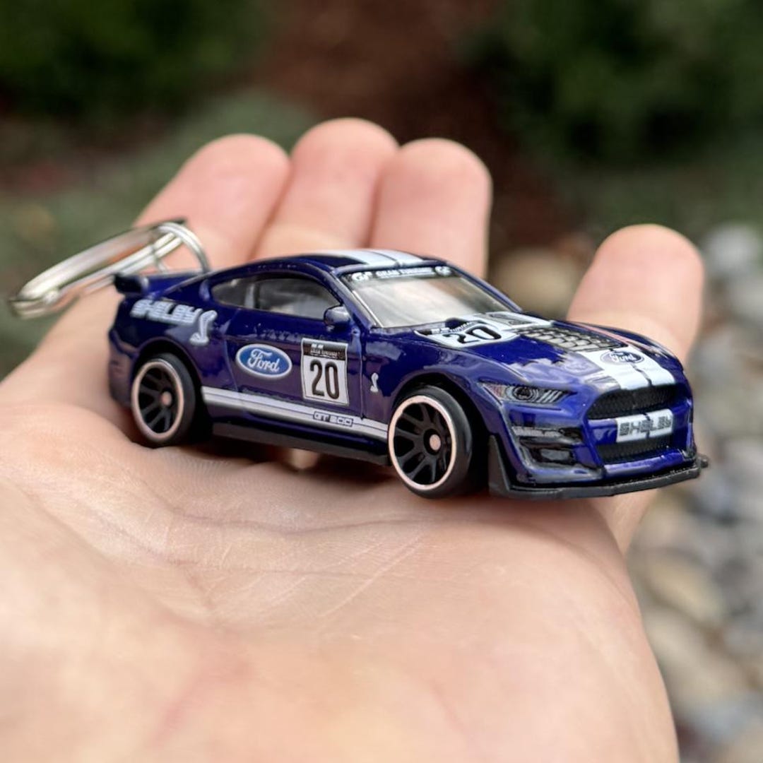 Ford Mustang Keychain: Shelby GT500 Keyring, Car Enthusiast Gift - Etsy