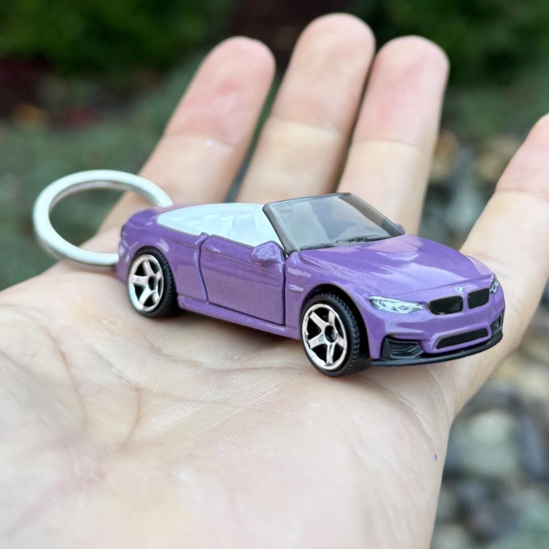 BMW M4 Cabriolet Purple Keychain Convertible Keyring Accessories Mini ...