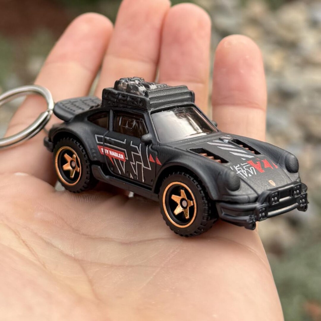 Porsche 911 (930) Dakar Matte Black Keychain Keyring Accessories Mini ...