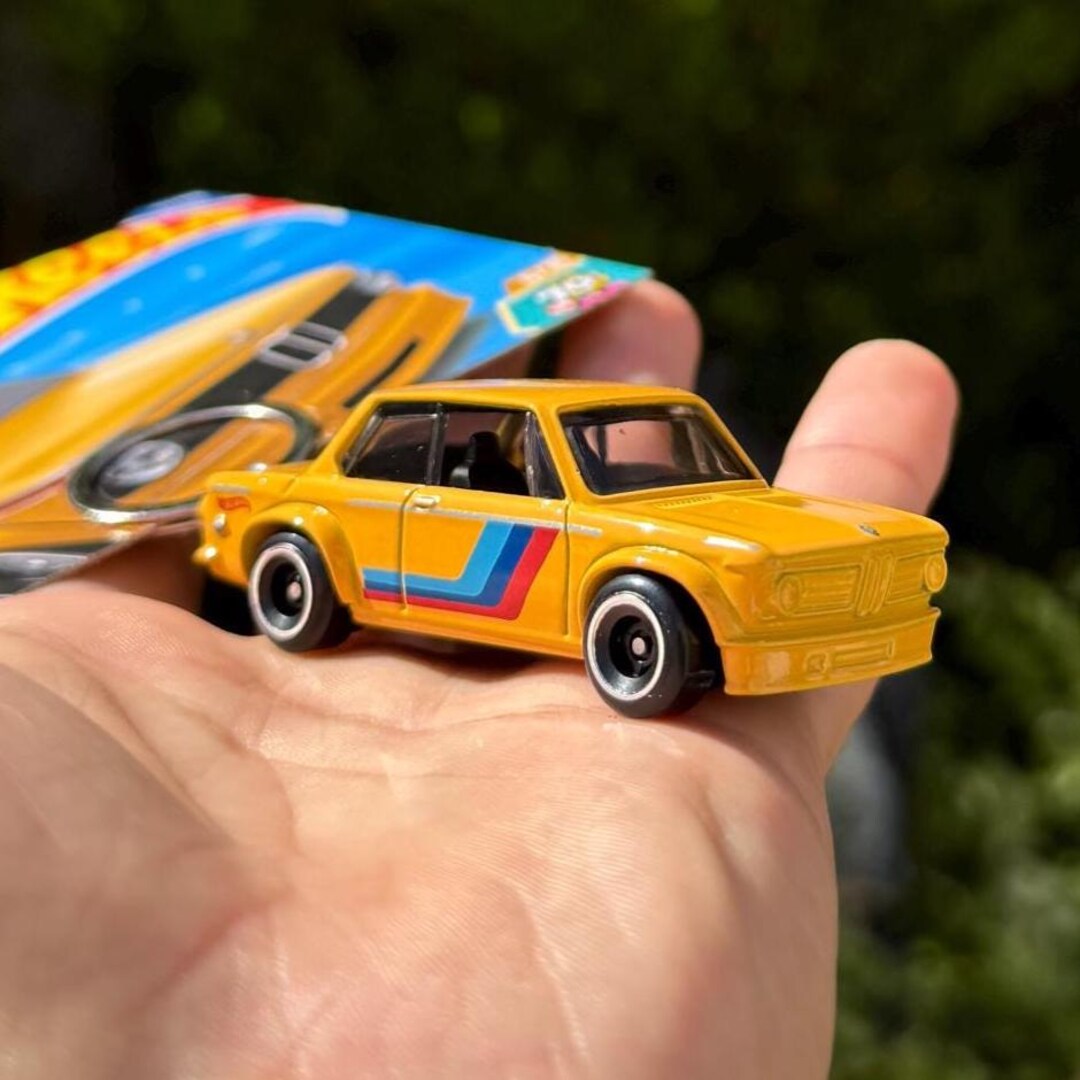 BMW 2002 Keychain, Vintage Beamer Car Charm - Etsy Australia