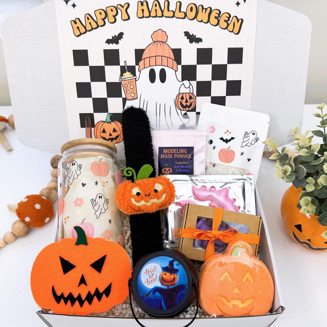 Halloween Spa Gift Box , Halloween Themed Skincare & Self-care Gift Set ...
