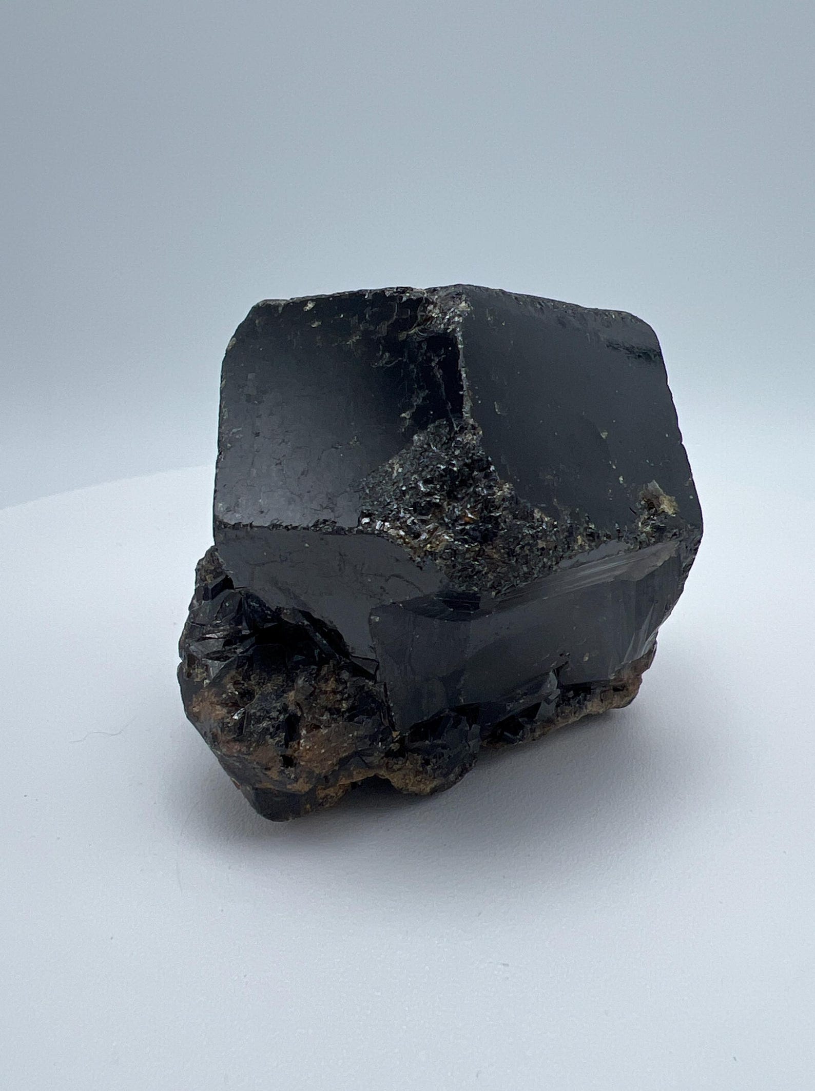 Melanite Garnet. Intense Luster and Geometry!! - Etsy