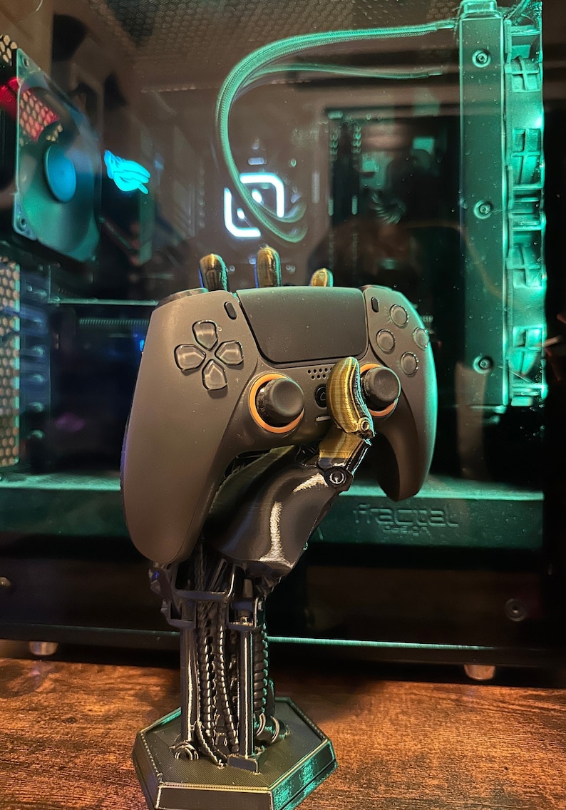 REAL SIZED ROBOT Hand Controller Holder Fits All Sizes Ps4, Xbox ...