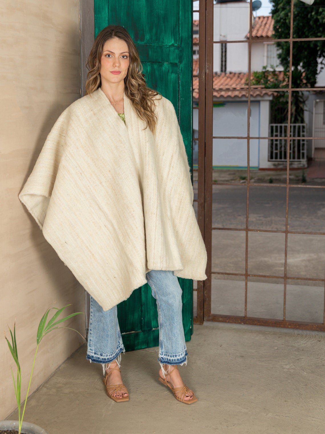 Poncho Handmade by Farmers in Colombia Boyaca. 100% Wool - Etsy