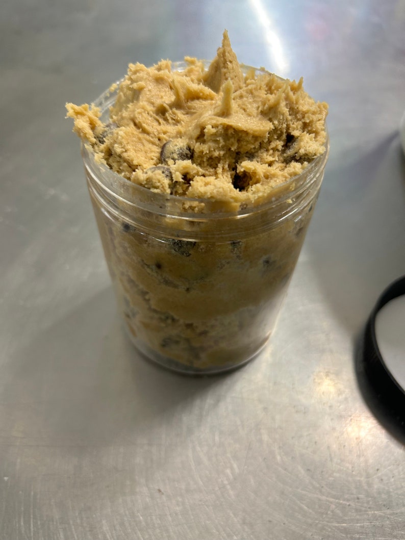 10 Oz Tub of Edible Chocolate Chip Cookie Dough - Etsy