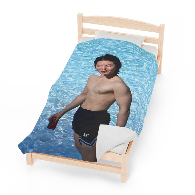 SVT Woozi Pool Shirtless Instagram Photo Blanket Seventeen - Etsy