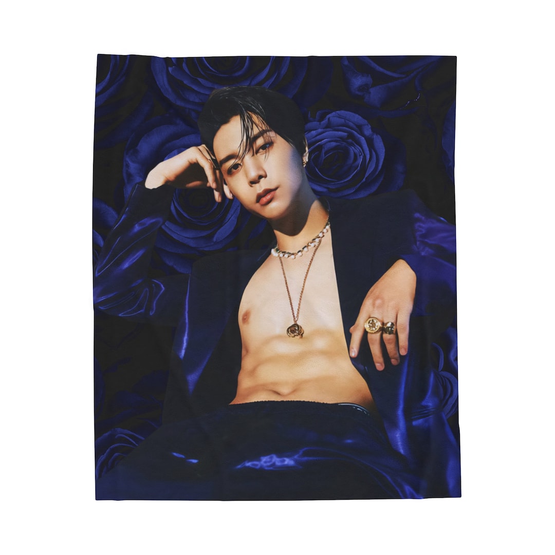 Nct Johnny Abs Blanket, Nct 127 Johnny Kpop Merch, Gift for Nctzen Fan ...