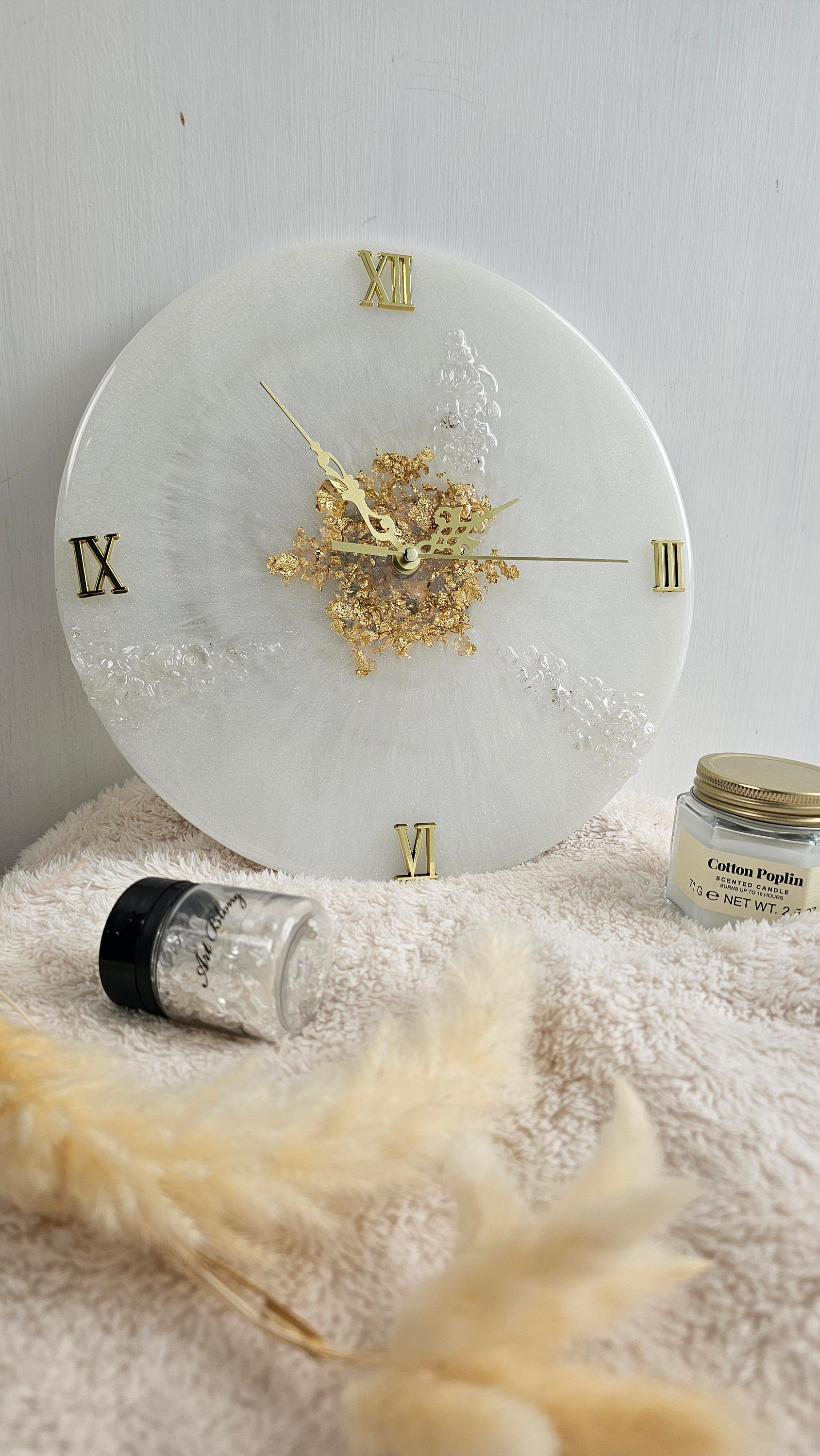 Amazing Epoxy Resin White Clock Made With Natural Stones - Etsy
