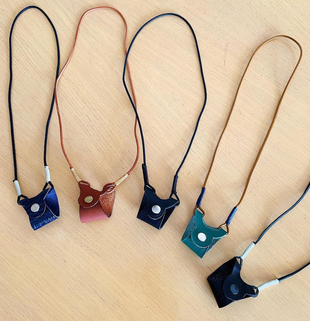 Neck Strap Glasses Holder, Slim Neck Eyeglass Pouch, Hanging Glasses ...