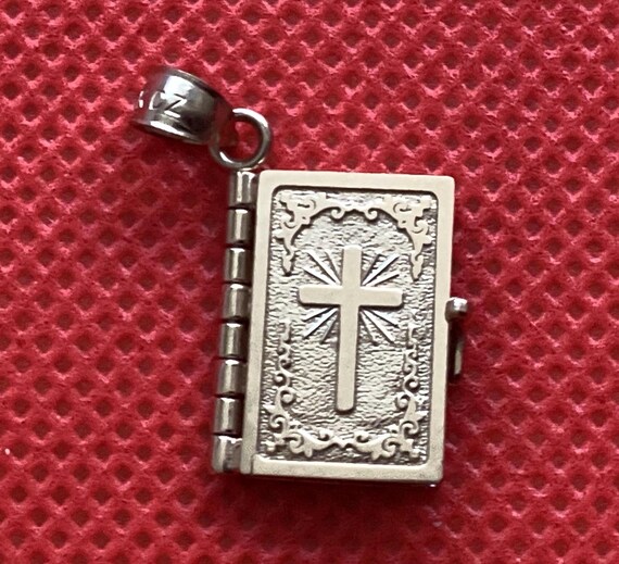 Solid 14K Gold Holy Bible With Working Pages Containi… - Gem