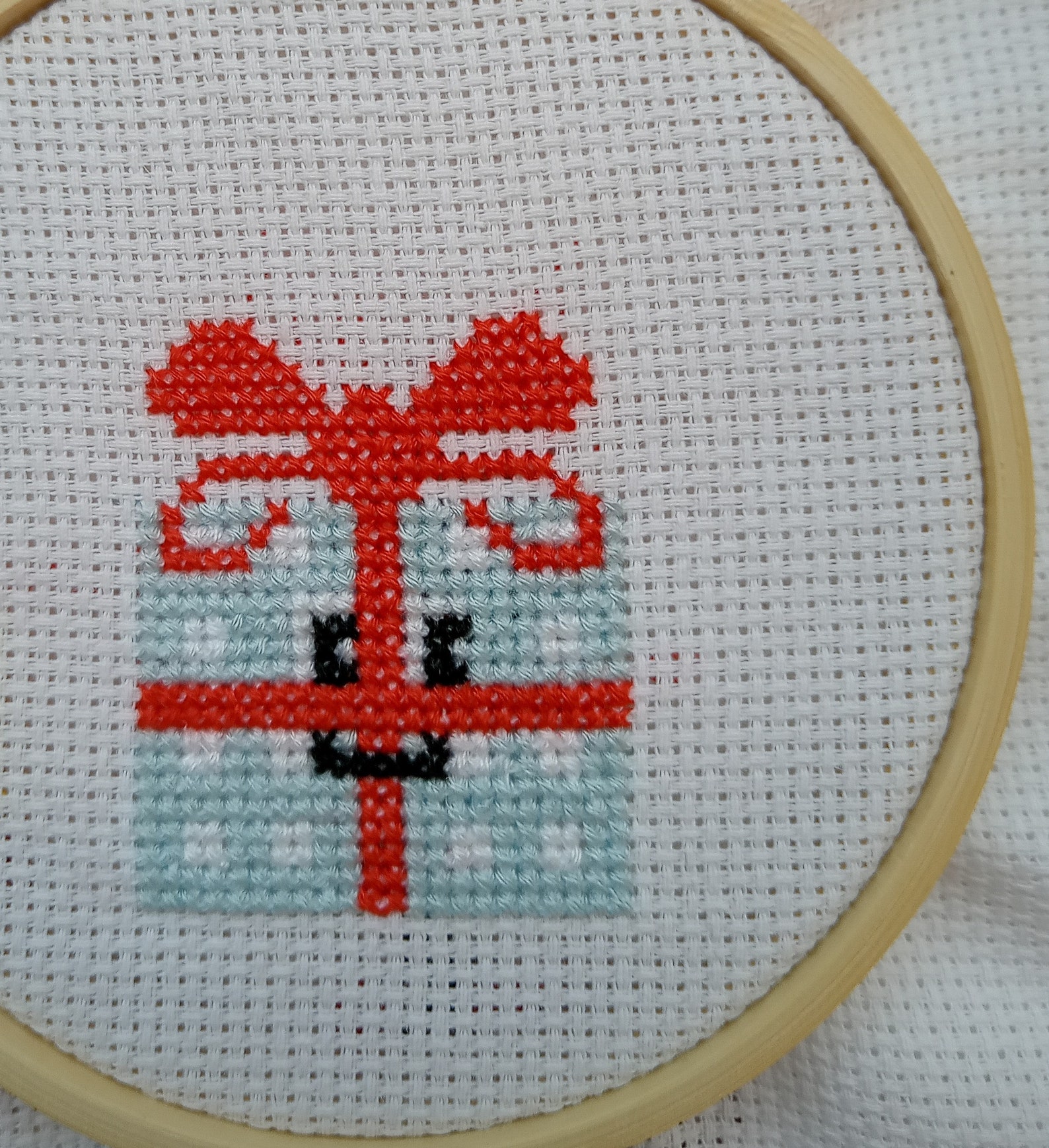 Fun Cross Stitch Pdf Pattern Festive Christmas Present With Smiley Face ...