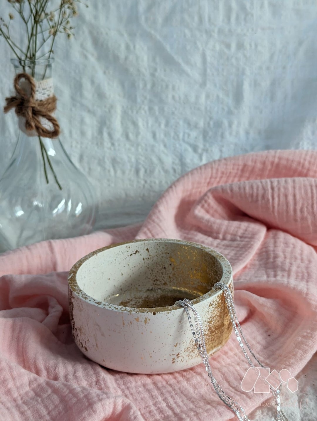 Decorative smooth Pot for Coin Candle Pen Pockets in Jesmonite Resin ...