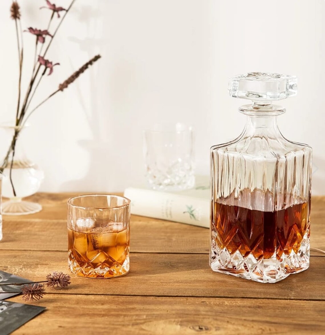 5 Piece Decanter & Glass Set for Bourbon, Scotch, Vodka, Rum or Whisky ...