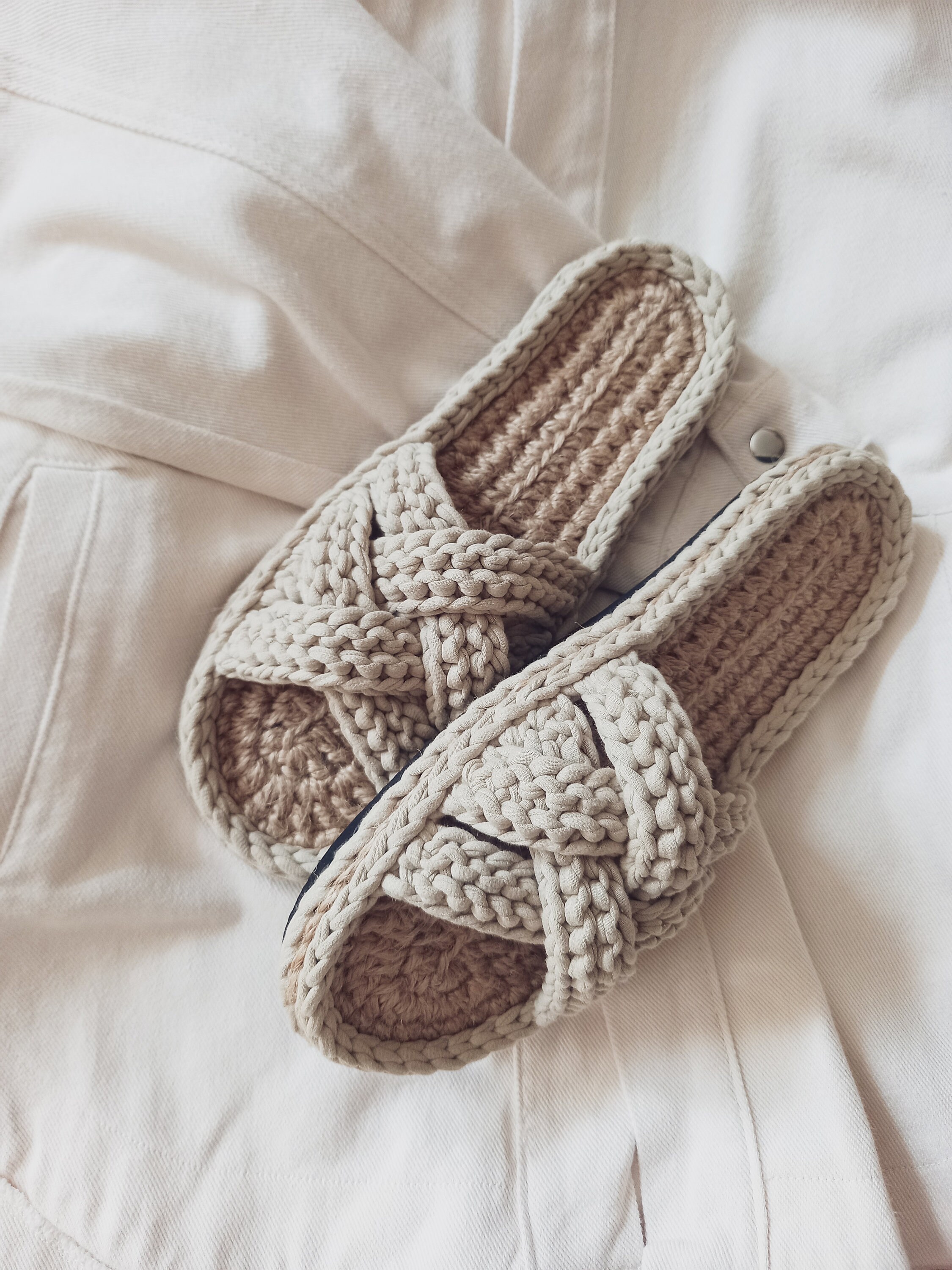 Handmade Cotton Flip-flops | Natural Jute Insole Rubber Sole | Stylish ...