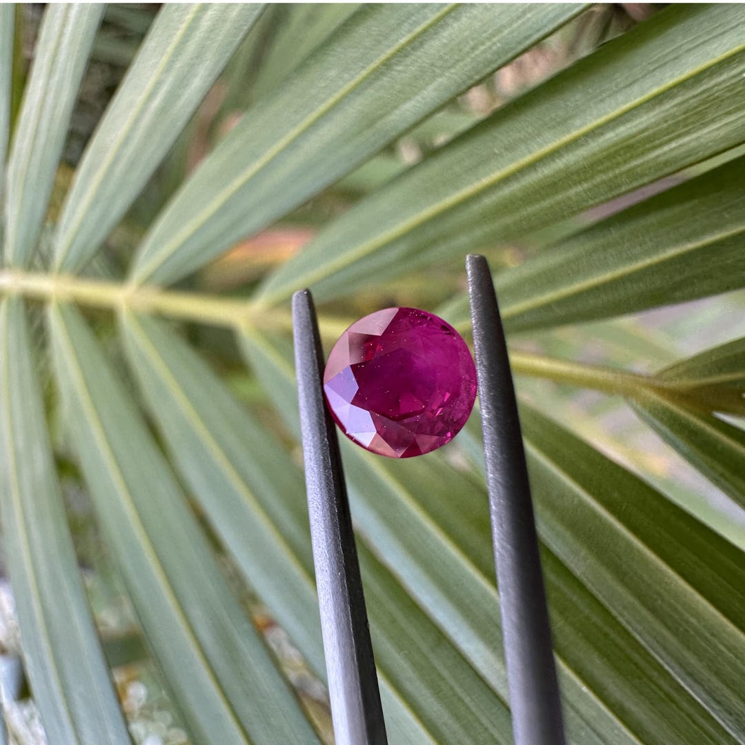 1.29 Ct Natural Treated Brahma Ruby Solitaire AAAAA Clarity 6.1mm ...
