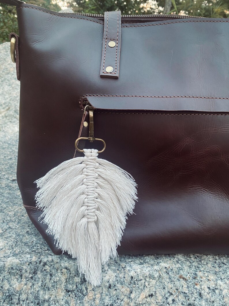 Boho Keychain, Macramé Feathered Keychain, Cotton Macramé Art, - Etsy