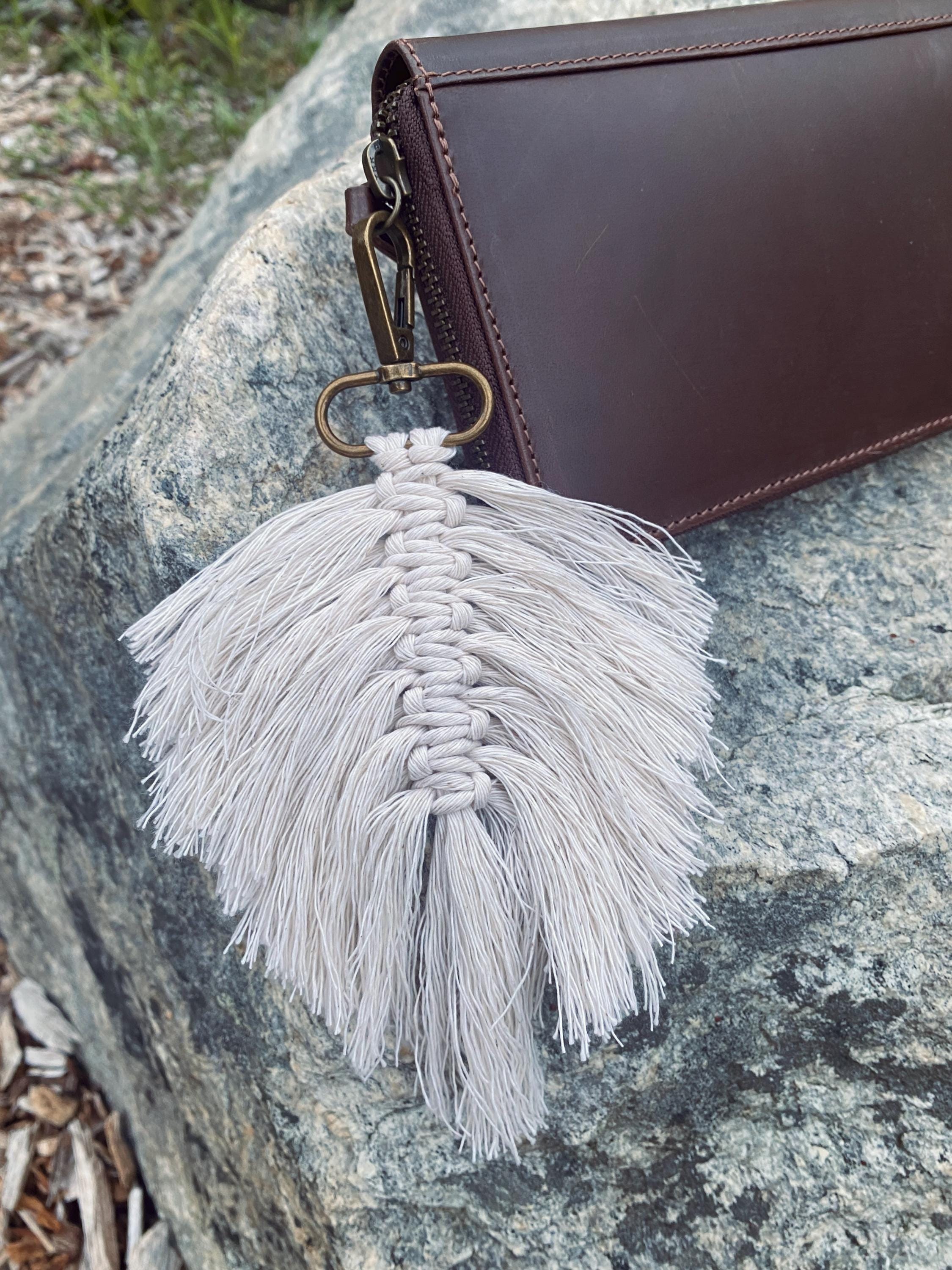 Boho Keychain, Macramé Feathered Keychain, Cotton Macramé Art, - Etsy