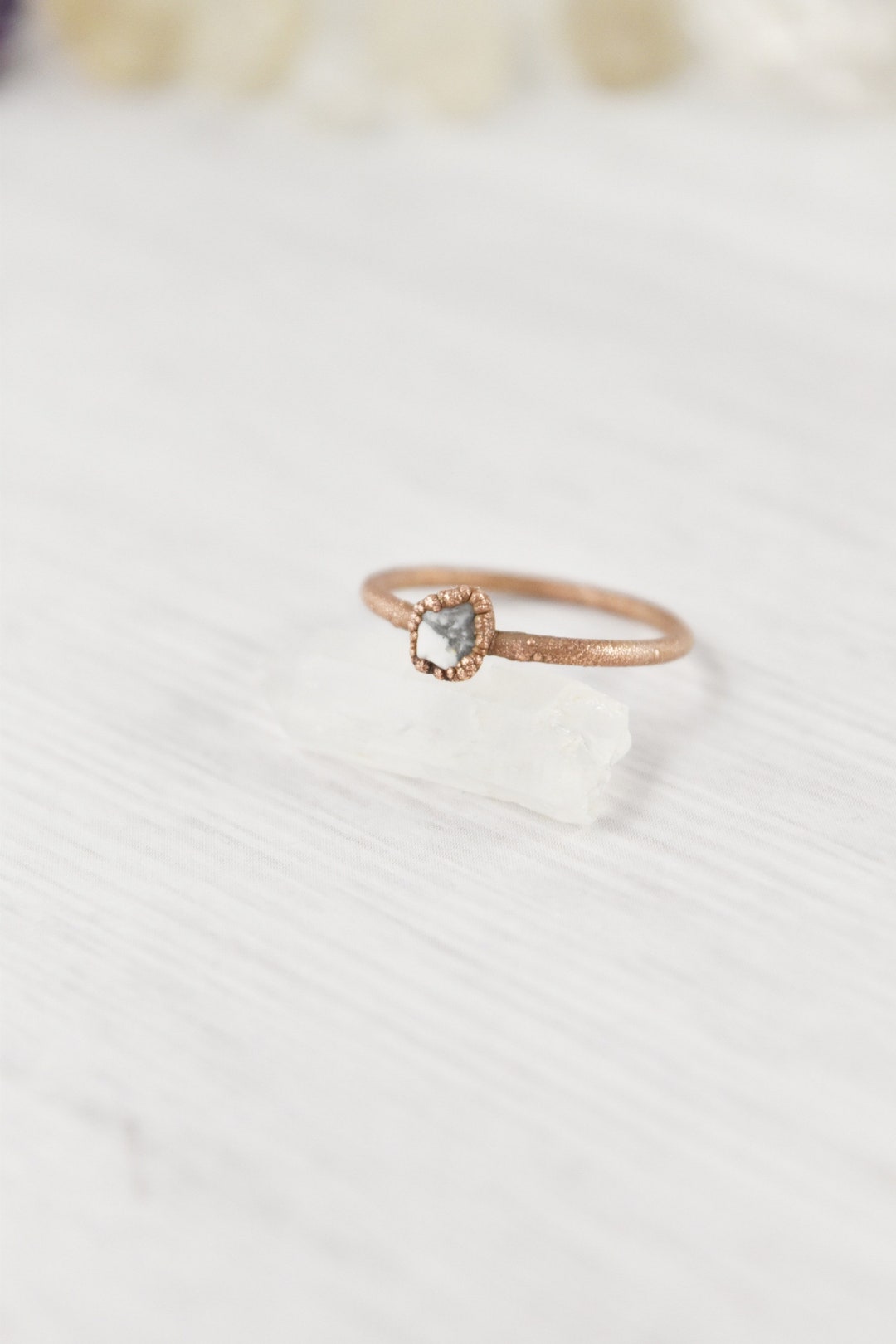 Raw White Howlite Ring, Natural Stone Ring, Copper Ring, Dainty ...
