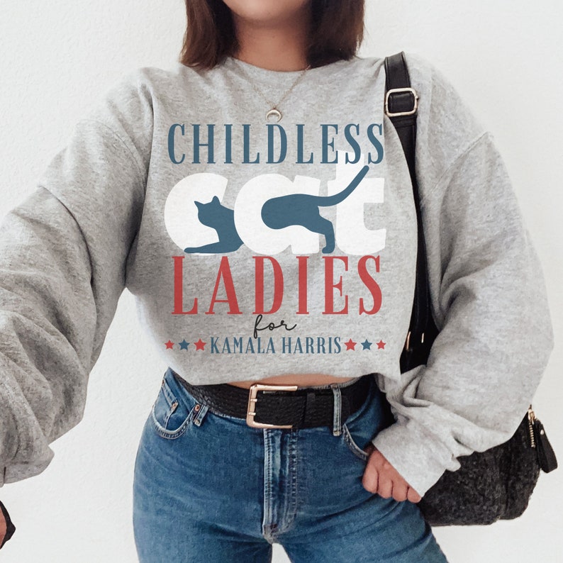 Cat Lady Kamala Harris President Sweatshirt, Cat Lover Crewneck Sweater ...