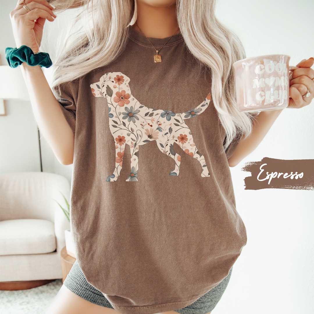 Comfort Colors® Floral Labrador Retriever Shirt, Lab Dog Mom Wildflower T-shirt, Cottagecore ...
